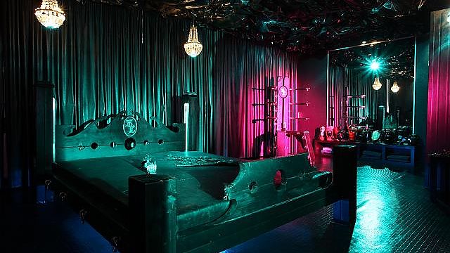 Die bizarre Klinik im SM-Studio Stuttgart